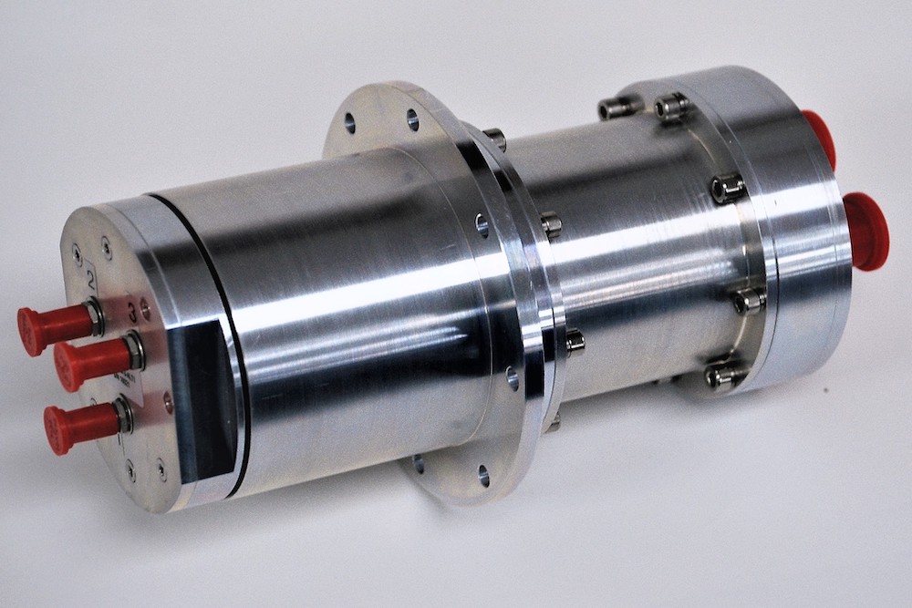 Compact microwave rotary joint from Link Microtek has three X-band ...